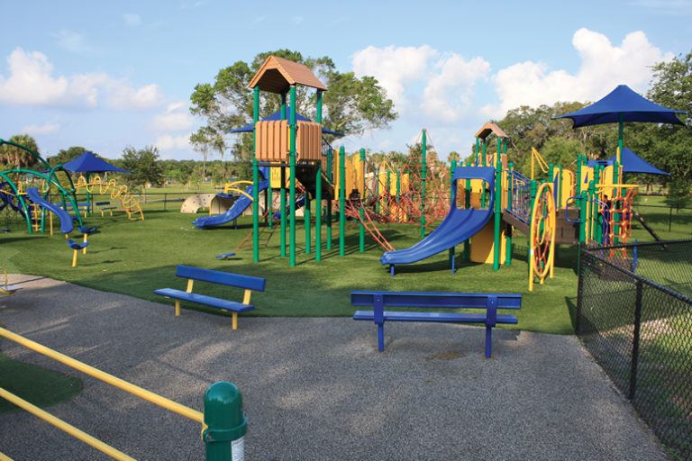Dell Holmes Park - St. Petersburg, FL | Playground Grass